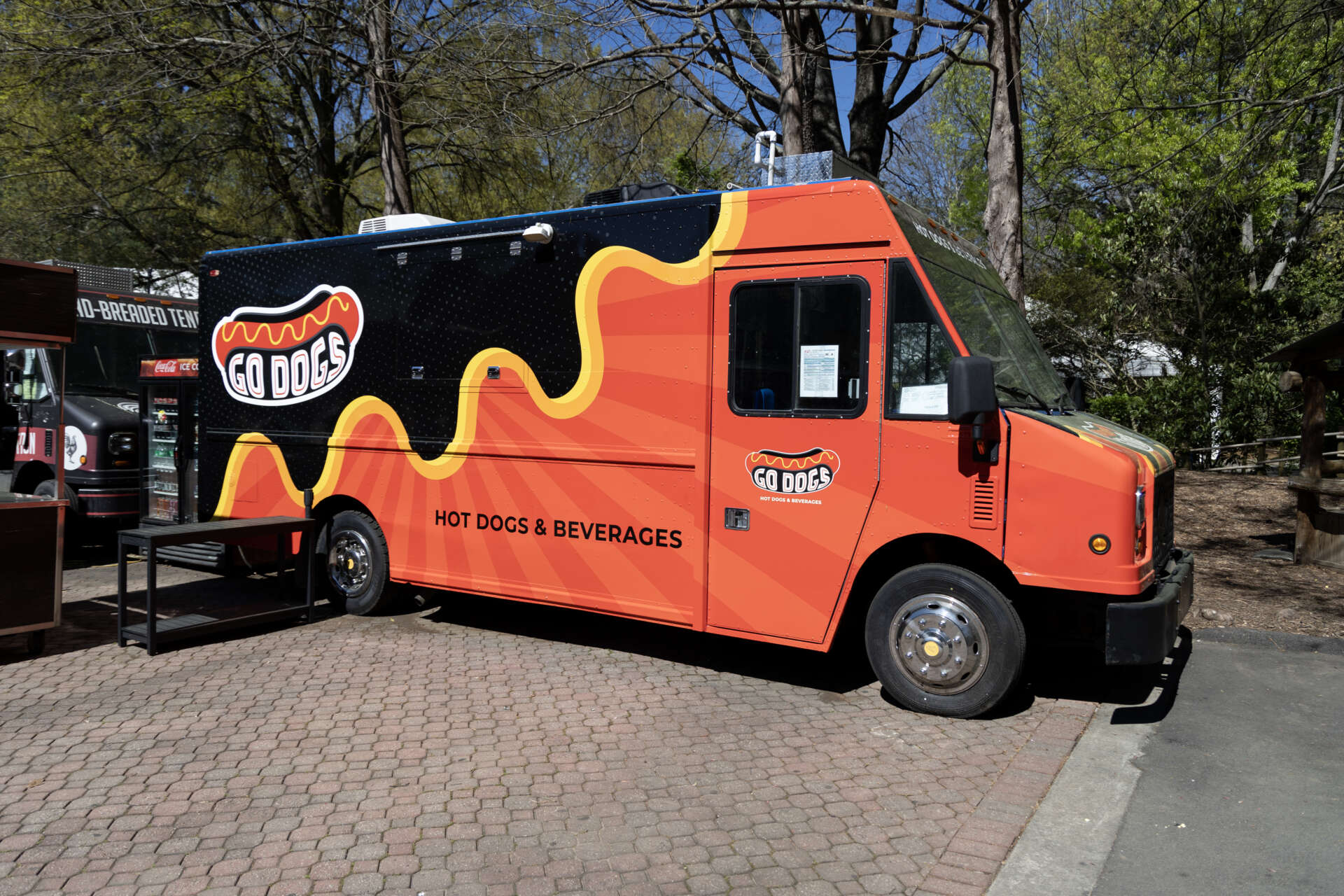 Go Dogs Food Truck - Zoo Atlanta