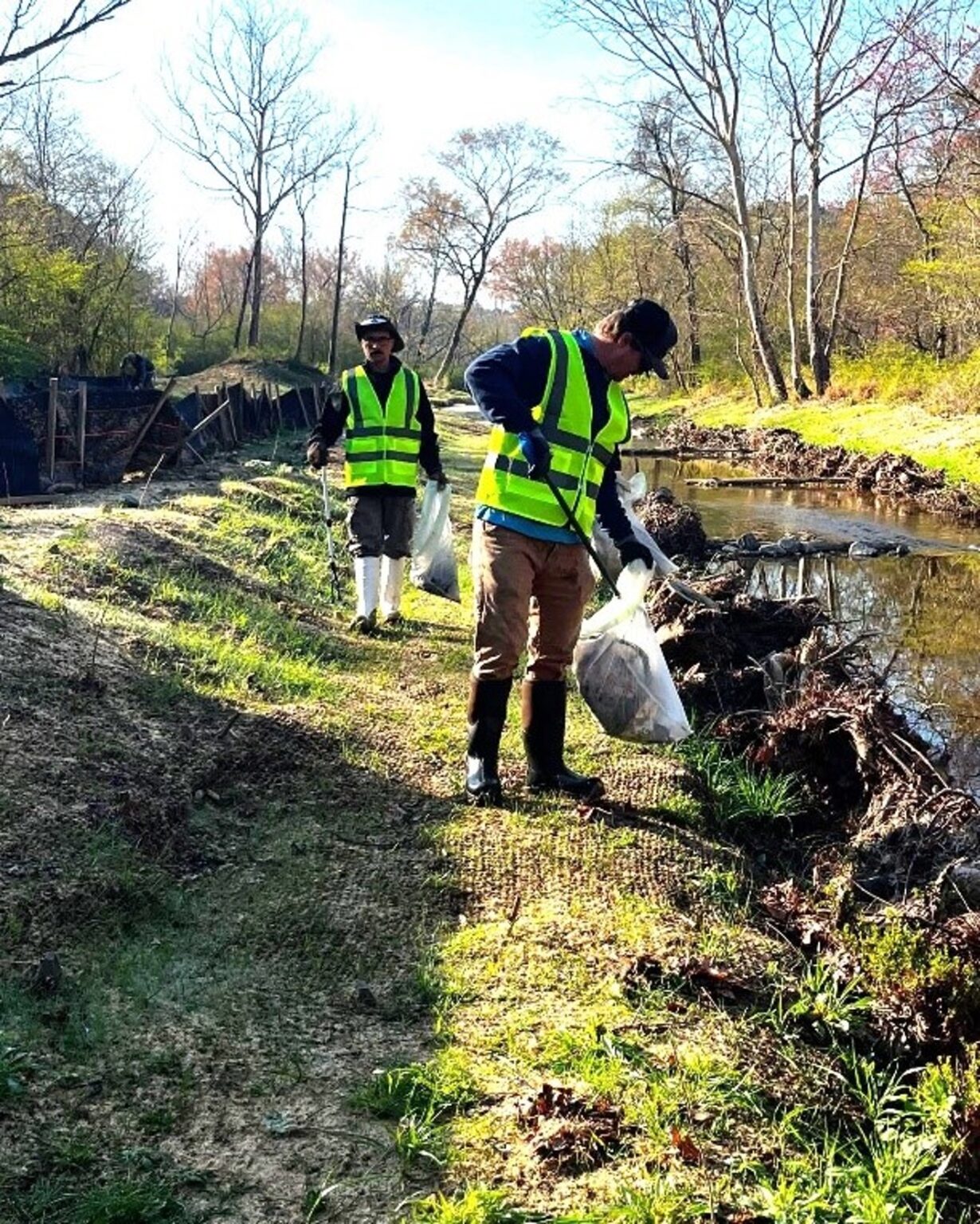 The largest sweep the hooch crew yet! - Zoo Atlanta